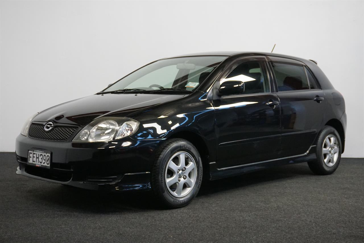 2002 Toyota Corolla Runx X on handshake