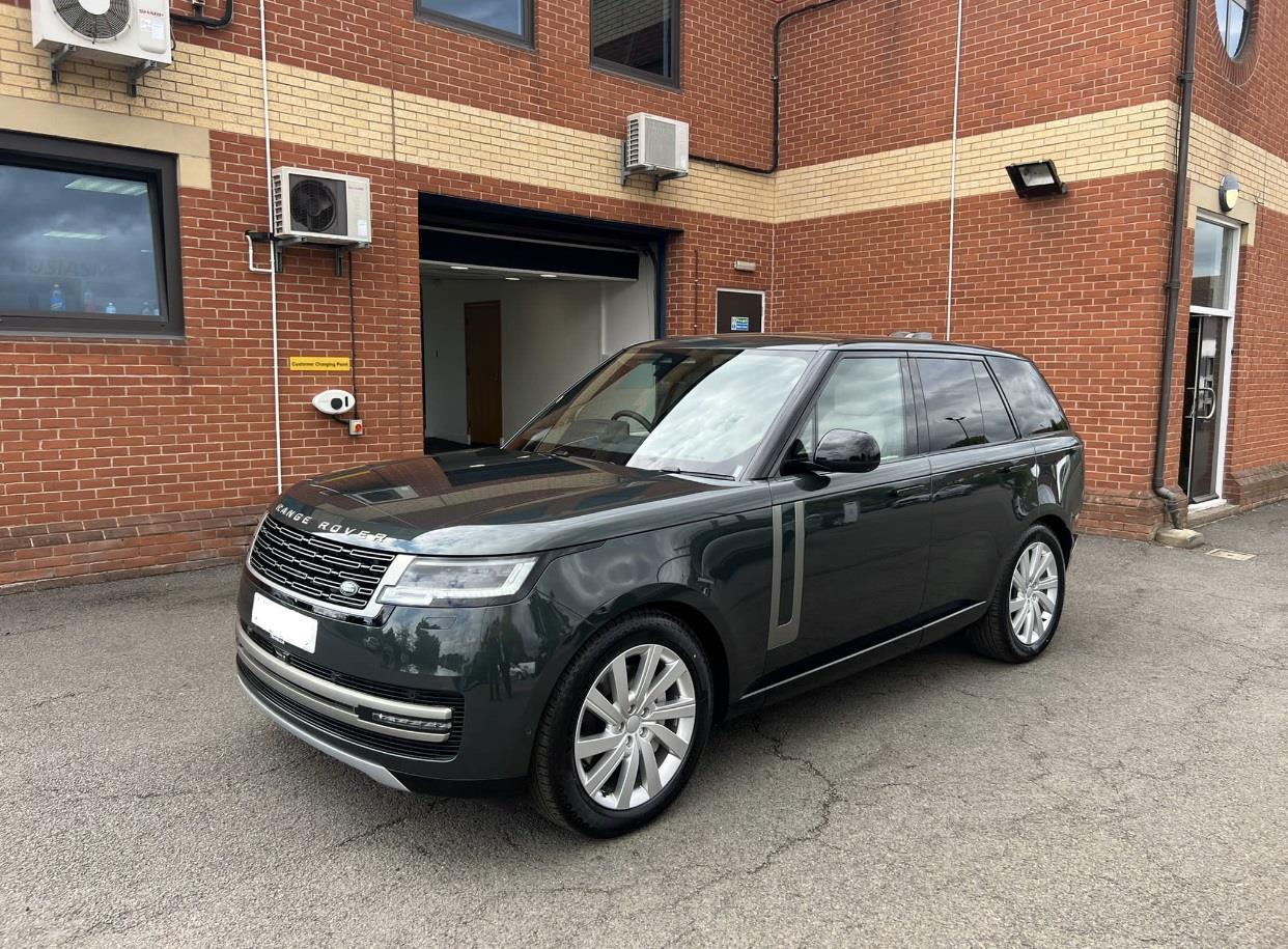 2022 LandRover Range Rover D350 SE Latest Model on handshake