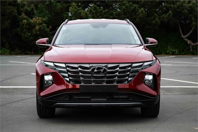 2024 Hyundai Tucson NX4e Hybrid Elite 2WD on handshake