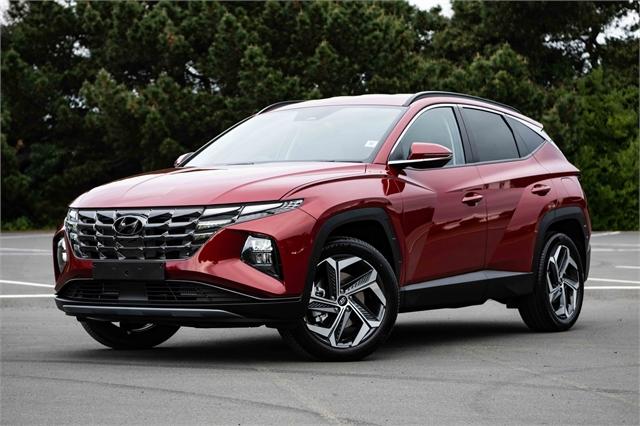 2024 Hyundai Tucson NX4e Hybrid Elite 2WD on handshake