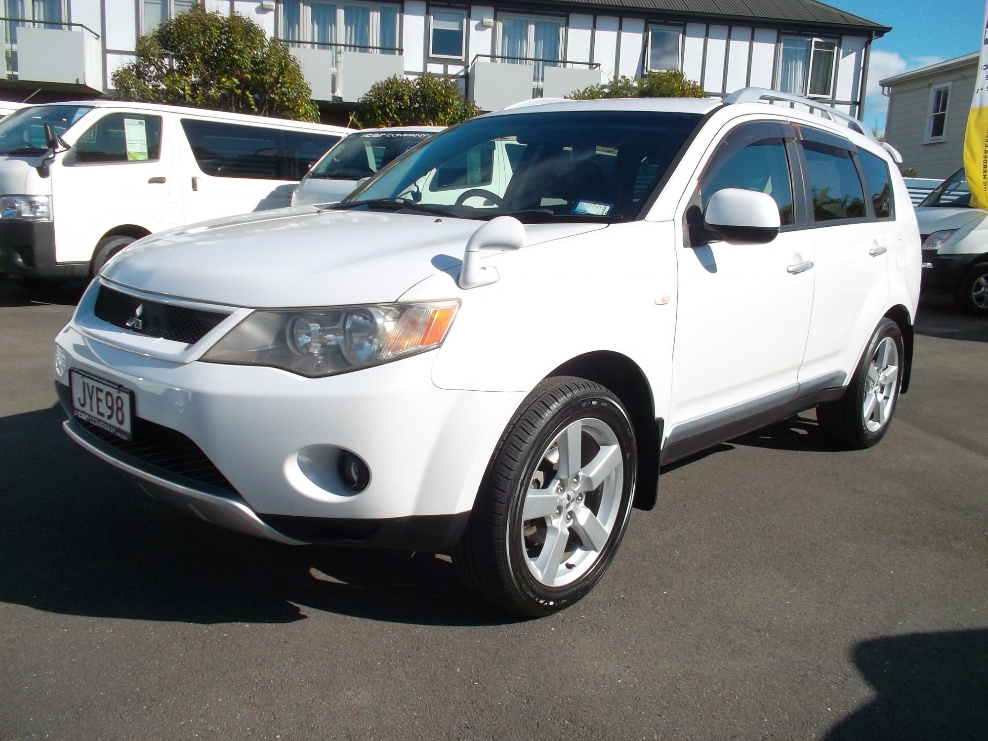 2005 MITSUBISHI OUTLANDER on handshake