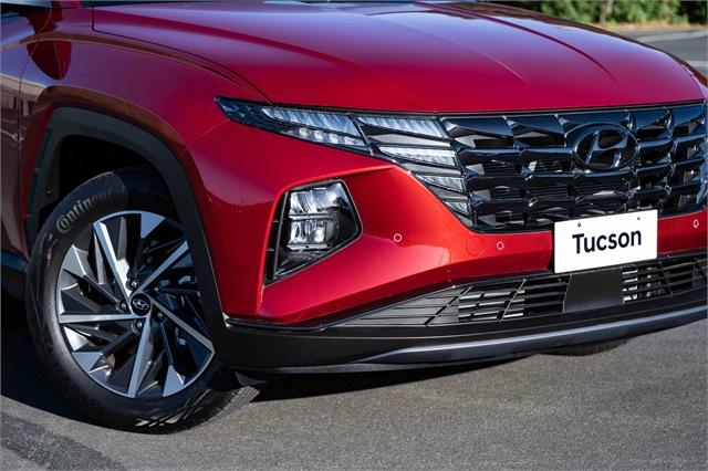2023 Hyundai Tucson NX4e 2.0 Mpi 2WD A6 Elite on handshake
