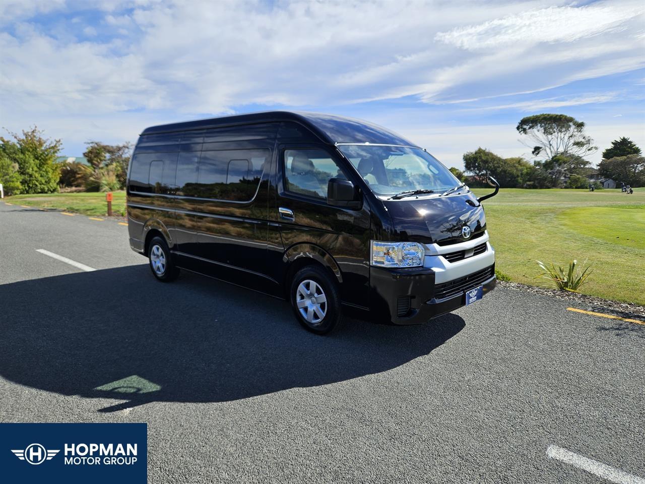 2023 Toyota Hiace 12 Seat 2.8TD GL Minibus on handshake