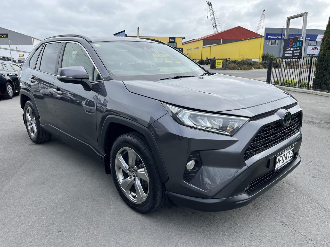 2019 Toyota RAV4 GXL 2.5P/4WD/8AT on handshake