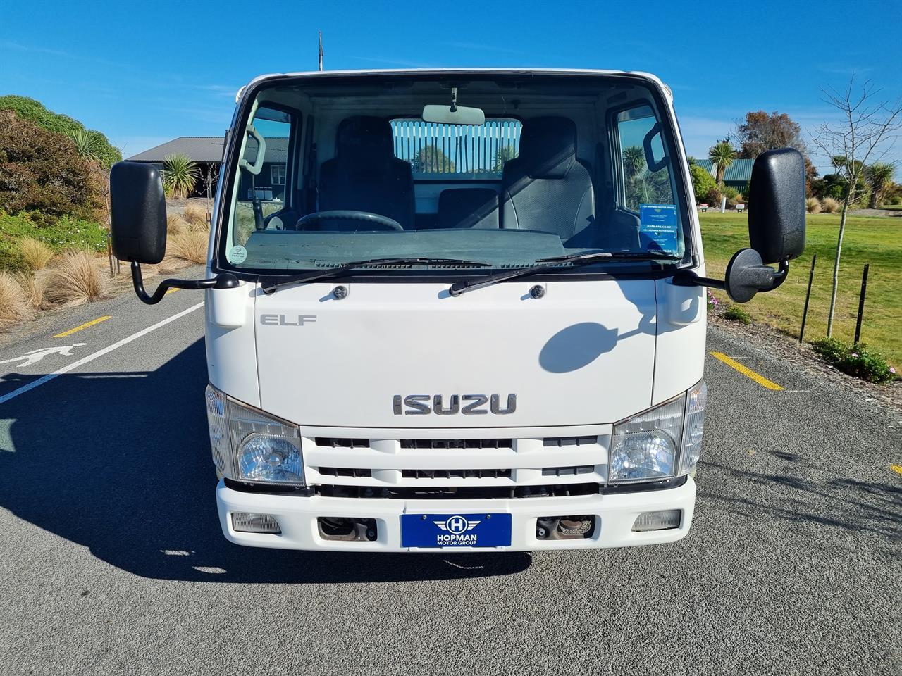 2012 Isuzu ELF 2 Tonne Tipper on handshake