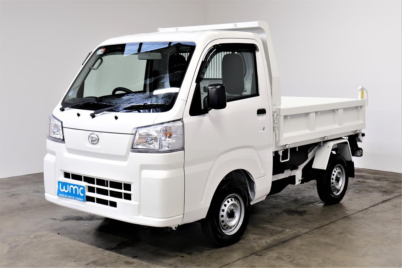 2022 Daihatsu HIJET 4WD PTO Dump Tipper on handshake