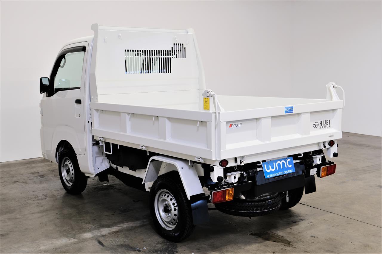 2022 Daihatsu HIJET 4WD PTO Dump Tipper on handshake