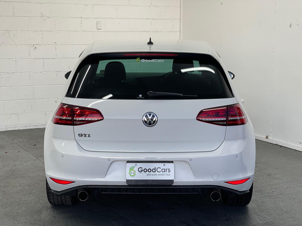 2013 Volkswagen GOLF GTI DCC Package on handshake