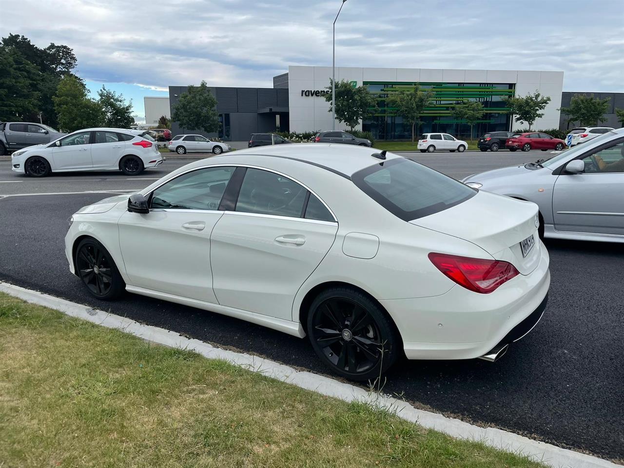 2016 MercedesBenz CLA 200 on handshake
