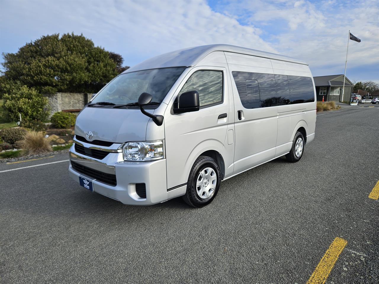 2023 Toyota Hiace Jumbo 2.8TD GL on handshake