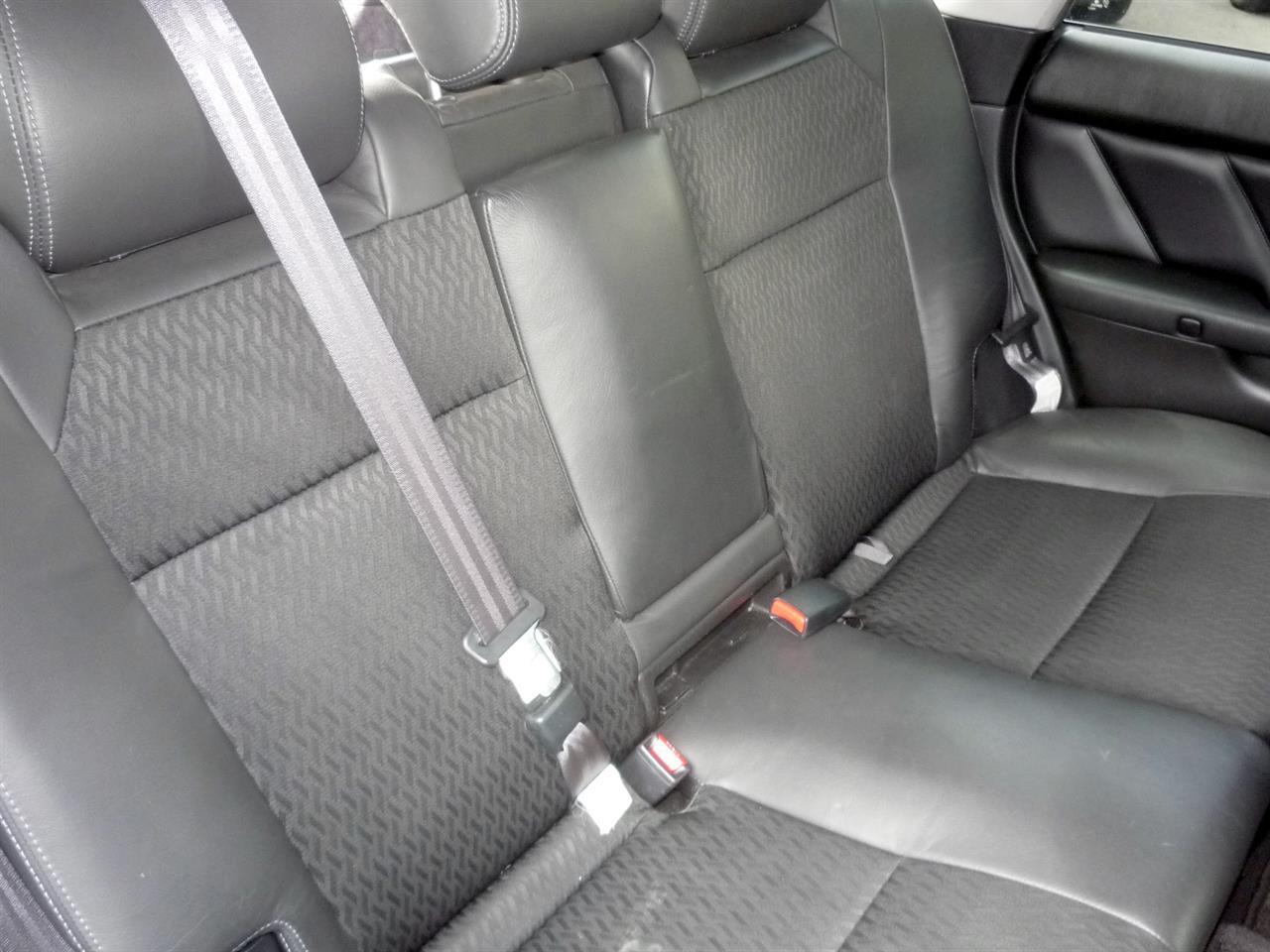 2002 Subaru Legacy GT30 on handshake