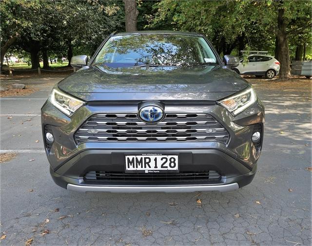 2019 Toyota RAV4 GXL 2.5 Hybrid 4WD on handshake