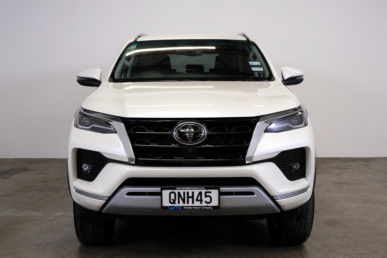 2022 Toyota Fortuner LIMITED 2.8DT/4WD 'NZ NEW' on handshake