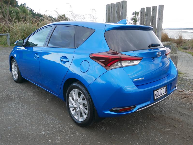 2016 TOYOTA COROLLA GSX Hatch 1.8L auto on handshake