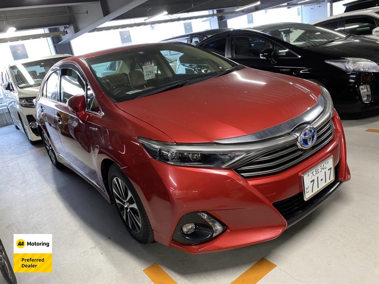 2014 Toyota SAI 2.4lt Hybrid G-Package on handshake