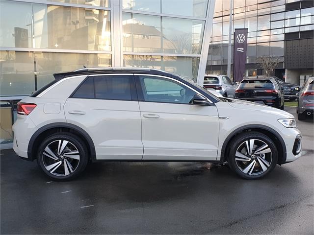2022 Volkswagen T-Roc R-Line 2WD Facelift Petrol A on handshake