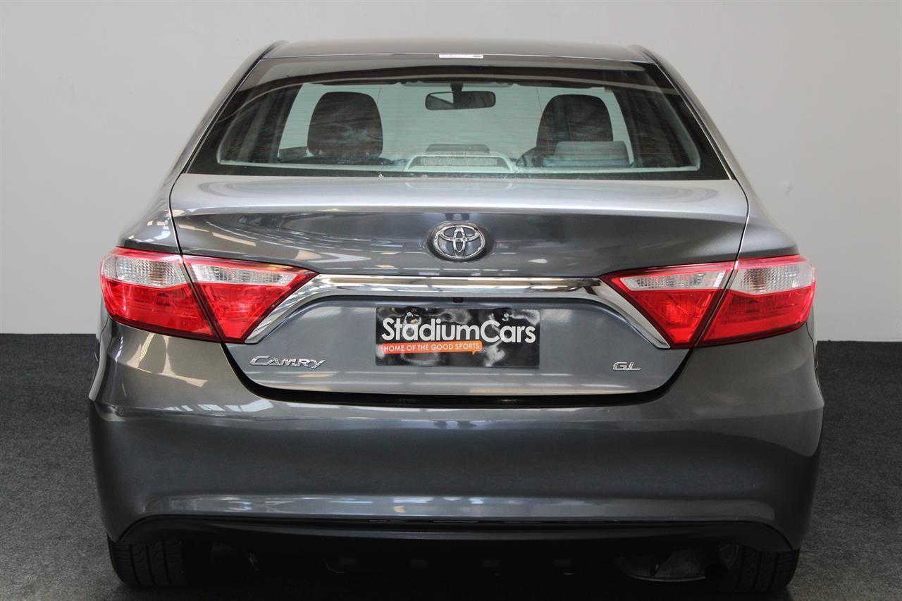 2016 Toyota Camry GL on handshake