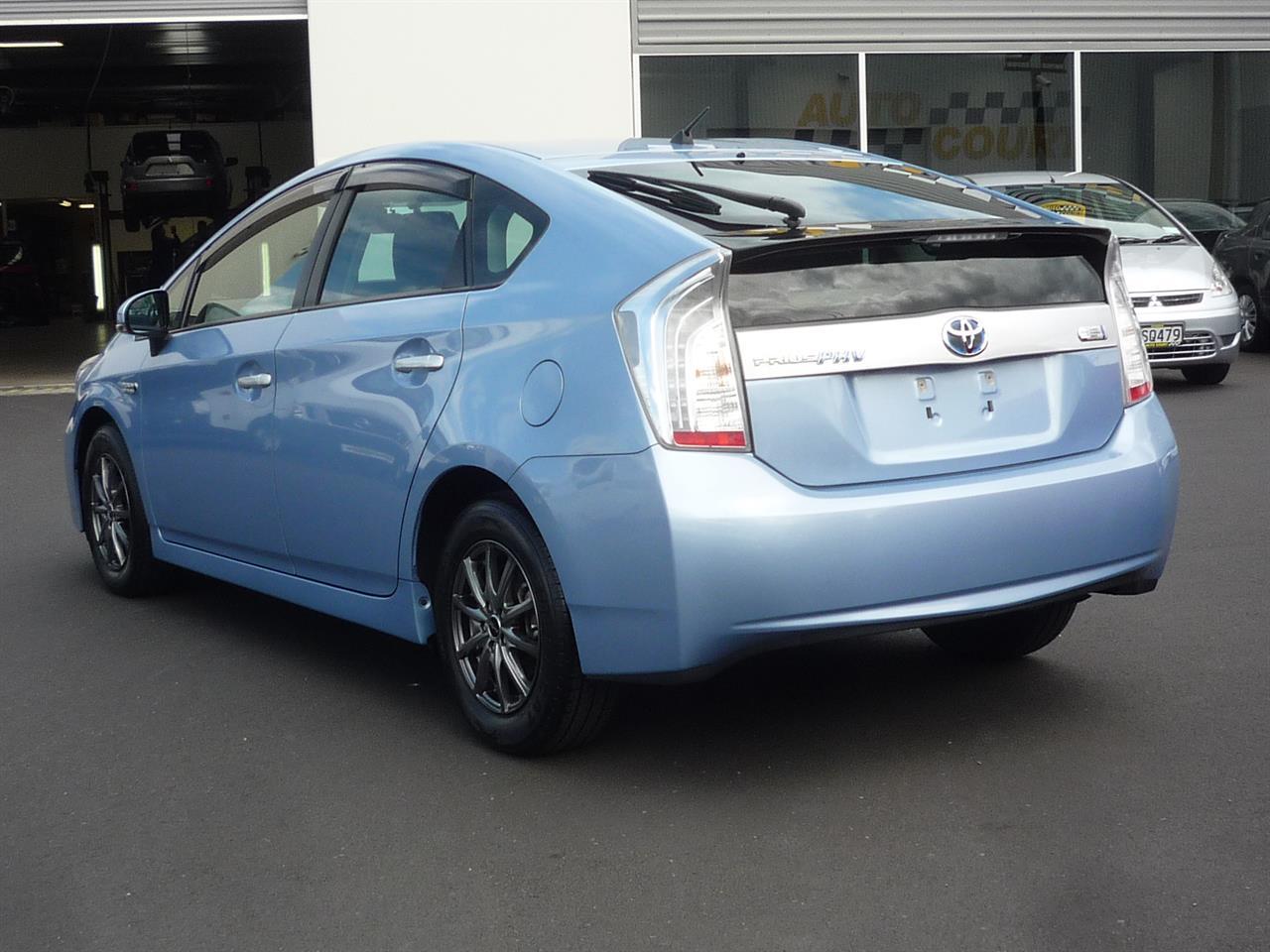 2012 Toyota Prius PHV "G" Plug-in Hybrid on handshake