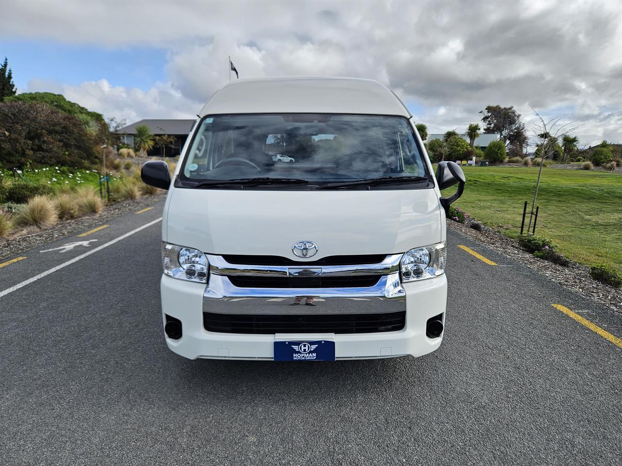 2019 Toyota Hiace Jumbo 2.8TD on handshake