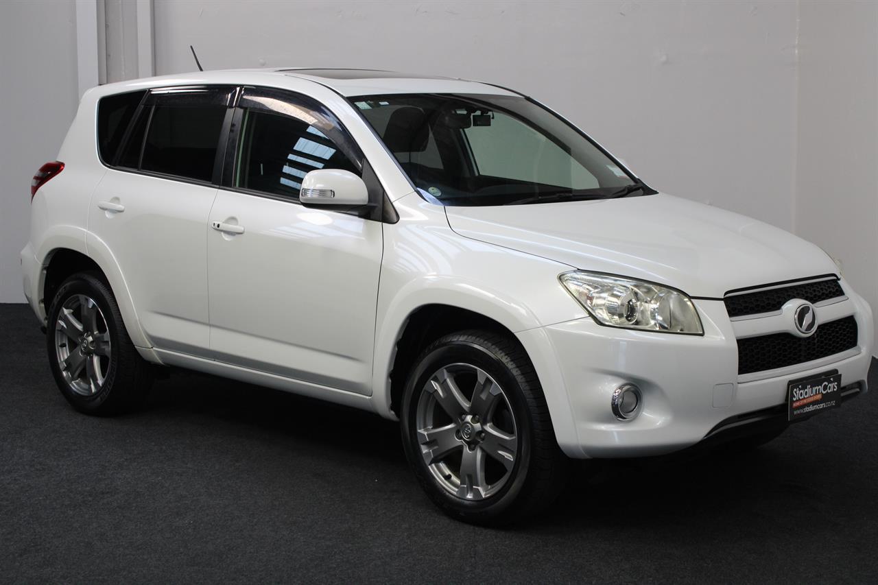 2011 Toyota RAV4 Sport 4WD on handshake