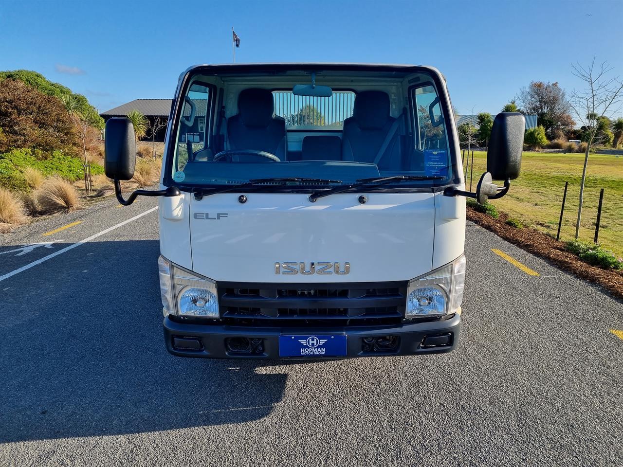 2012 Isuzu ELF 2 Tonne Tipper on handshake