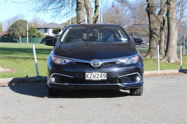 2017 Toyota Corolla GLX 1.8L Petrol Auto 5 Door Ha on handshake