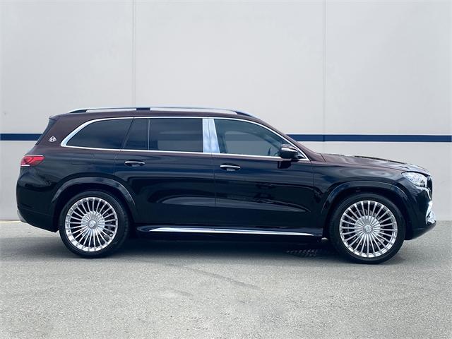 2022 MercedesBenz GLS 63 Maybach 600 on handshake