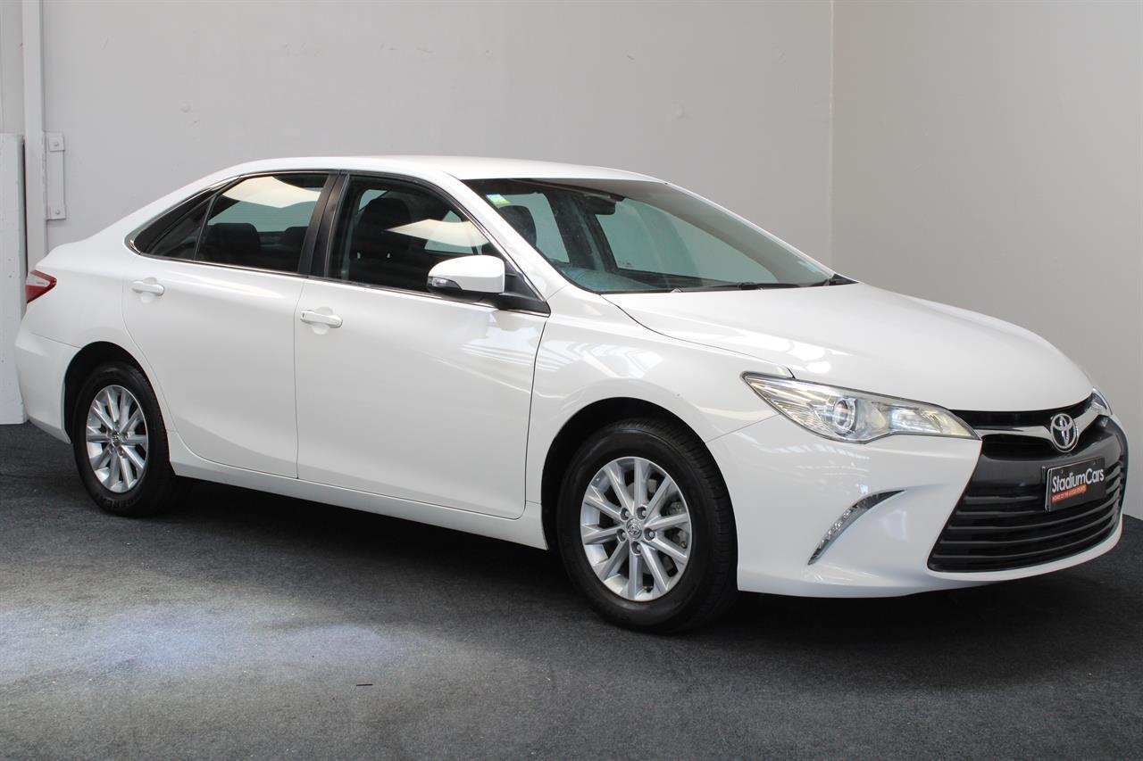2016 Toyota Camry GL on handshake