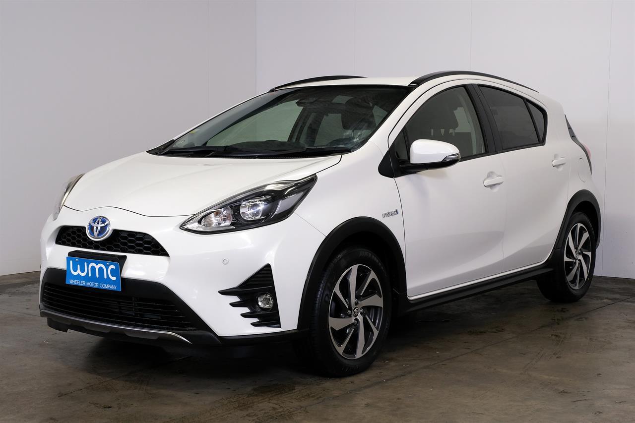 2018 Toyota Aqua Crossover 1.5lt Hybrid with TSS on handshake