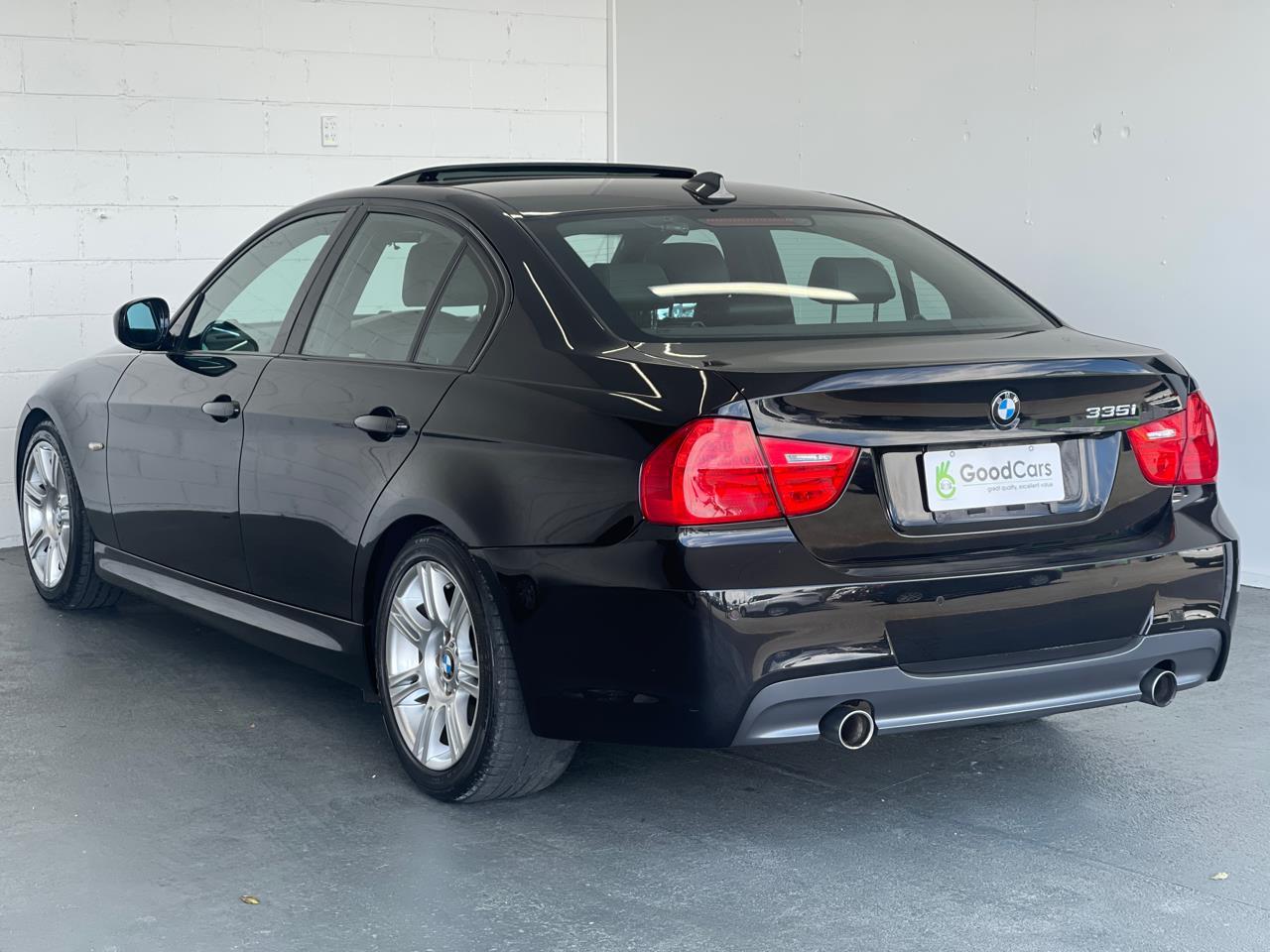 2009 BMW 335i M Sport LCI Facelift Model on handshake