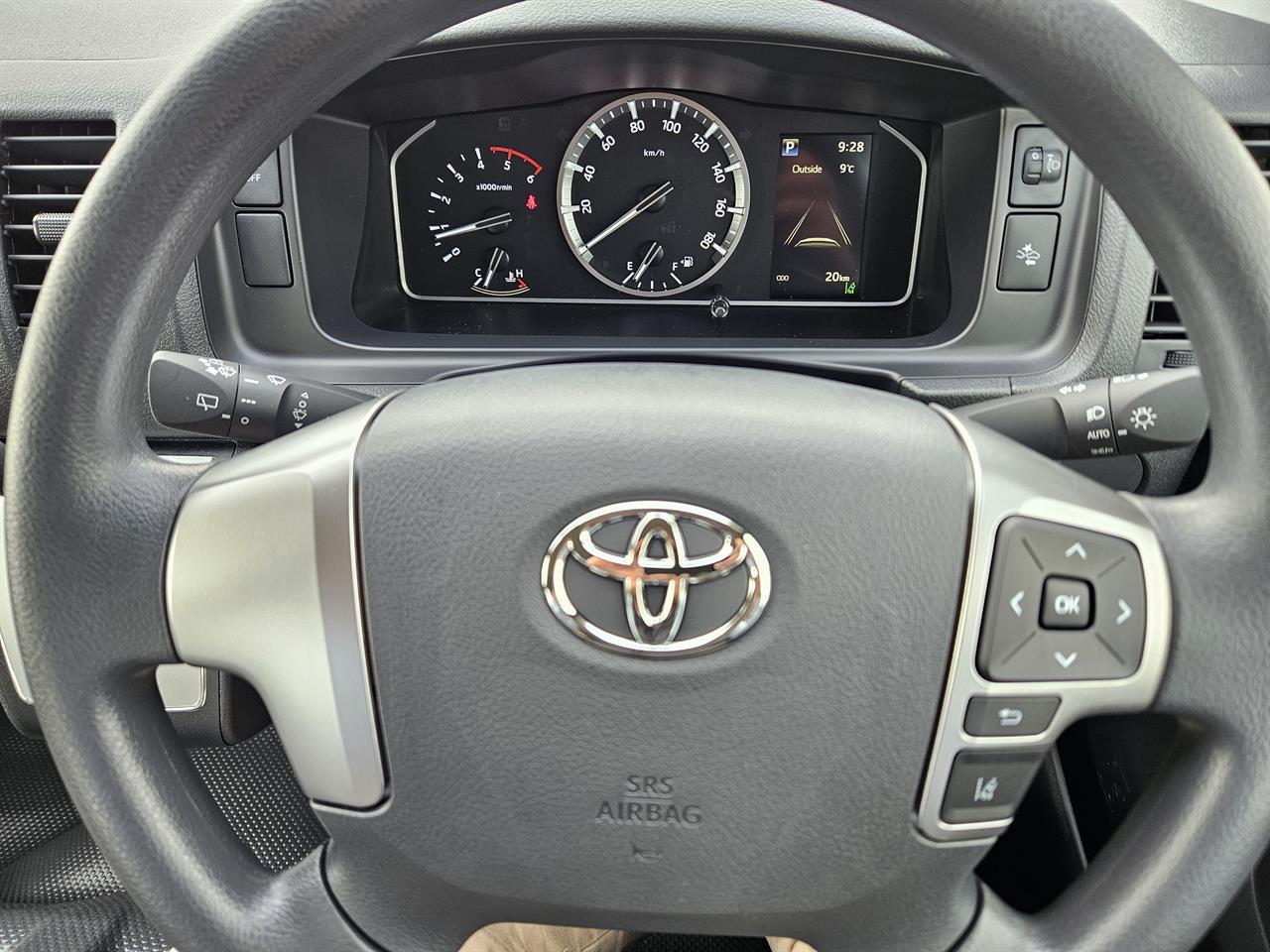 2024 Toyota Hiace 2.8 Turbo Diesel on handshake