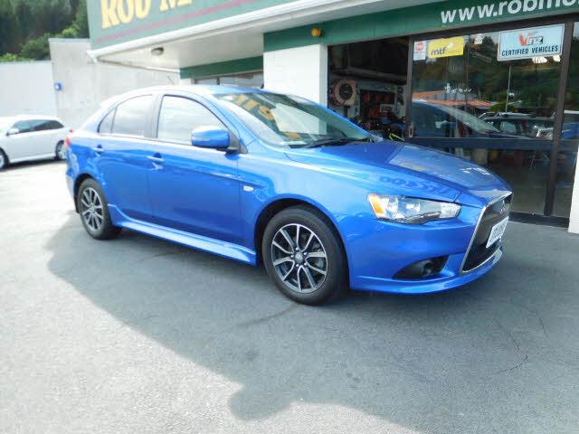 2016 Mitsubishi Lancer GSR on handshake