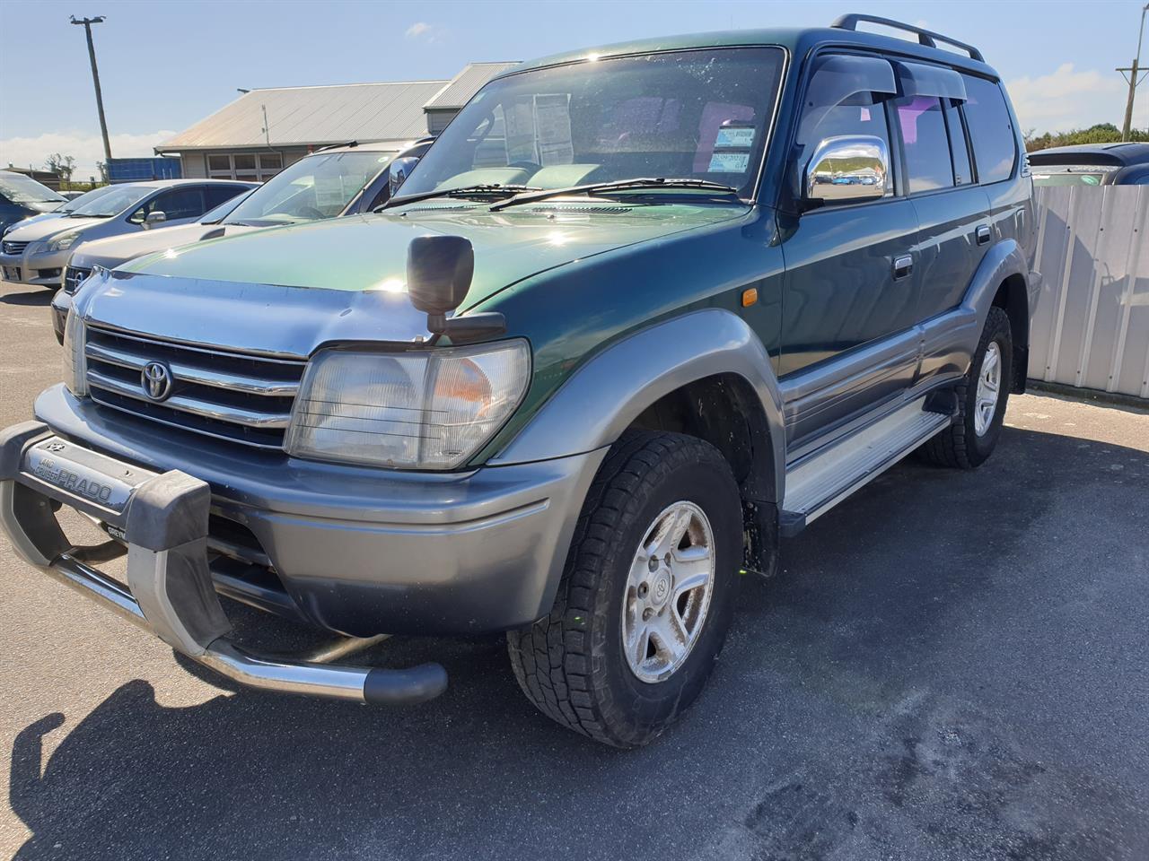 1996 Toyota Land Cruiser prado on handshake