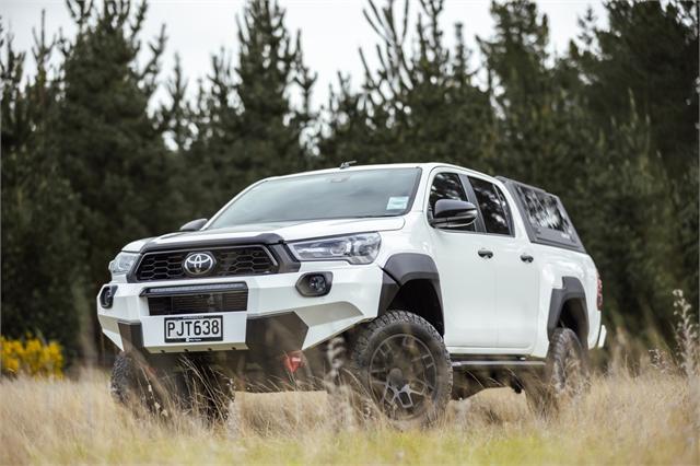 2022 Toyota Hilux Mako 2.8 Diesel 4WD on handshake