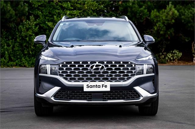 2023 Hyundai Santa Fe 2.2R CRDi DCT8 7 Seater Elit on handshake