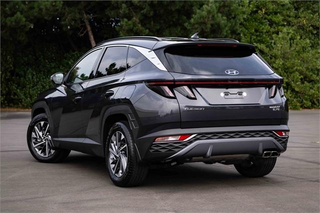 2023 Hyundai Tucson NX4e 1.6T GDI Elite AWD DCT on handshake