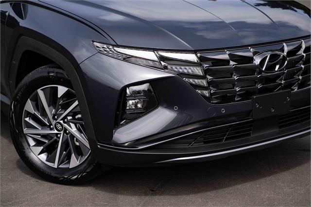 2023 Hyundai Tucson NX4e 1.6T GDI Elite AWD DCT on handshake