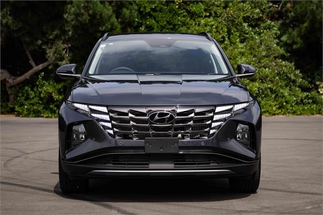2023 Hyundai Tucson NX4e 1.6T GDI Elite AWD DCT on handshake