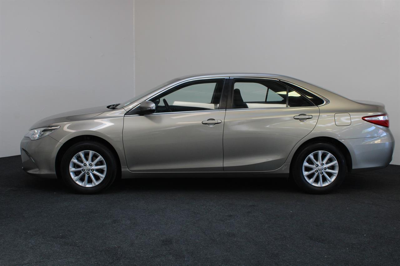 2016 Toyota Camry GL on handshake