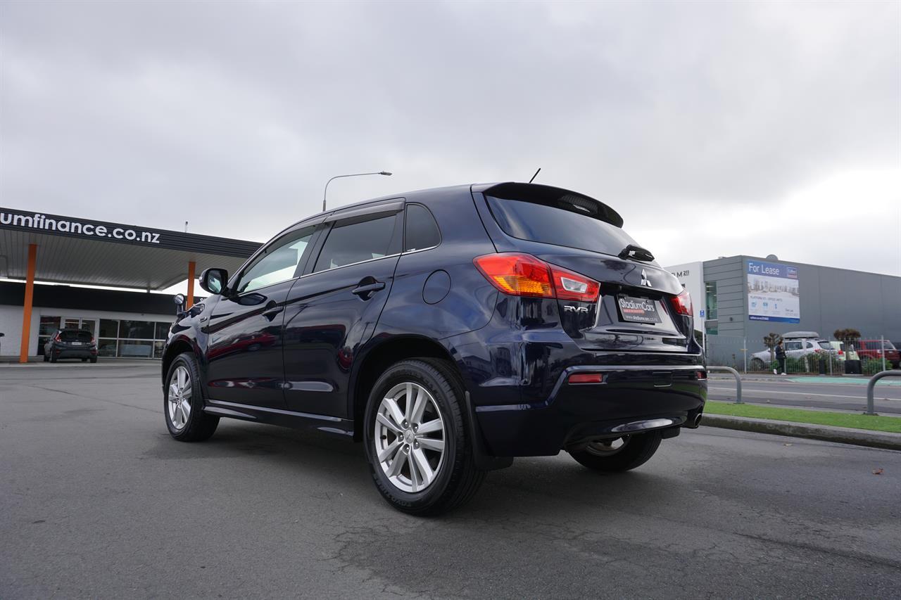 2012 Mitsubishi Rvr G on handshake