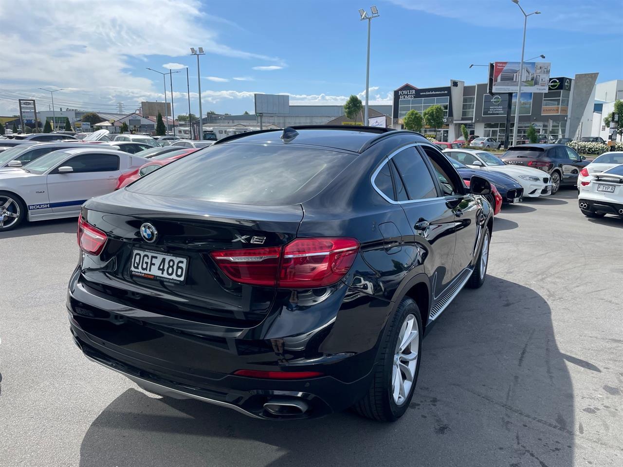 2017 BMW X6 xDrive 40d Twin-Turbo Diesel Facelift on handshake