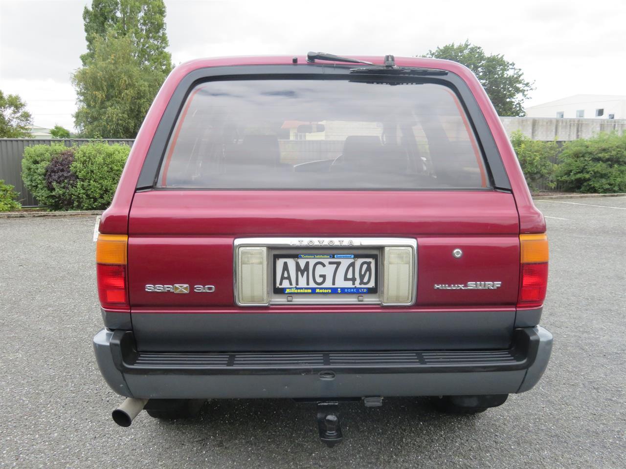 1994 Toyota Hilux Surf 4WD on handshake