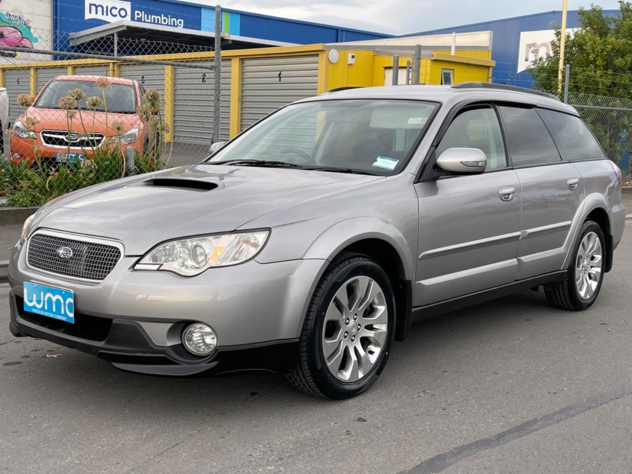 2008 Subaru Outback 2.5XT 4WD Facelift 'Leather Pa on handshake