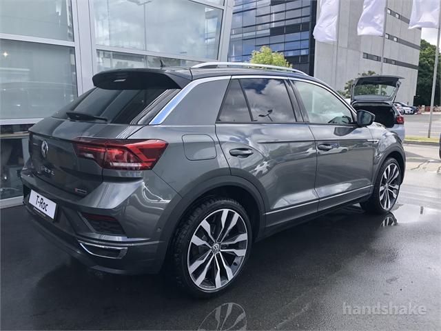 2018 VOLKSWAGEN T-Roc R-LINE TSI PETROL 2.0 on handshake
