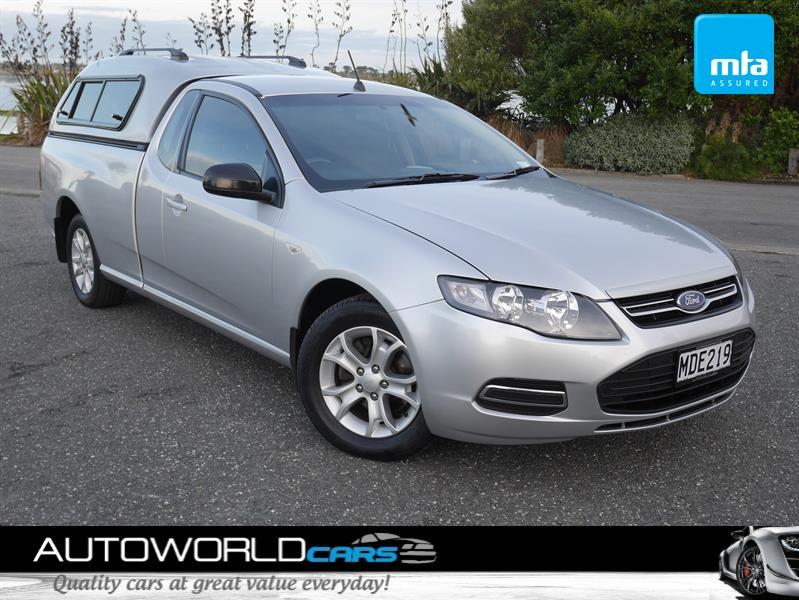 2012 FORD FALCON FG2 4.0L ute on handshake