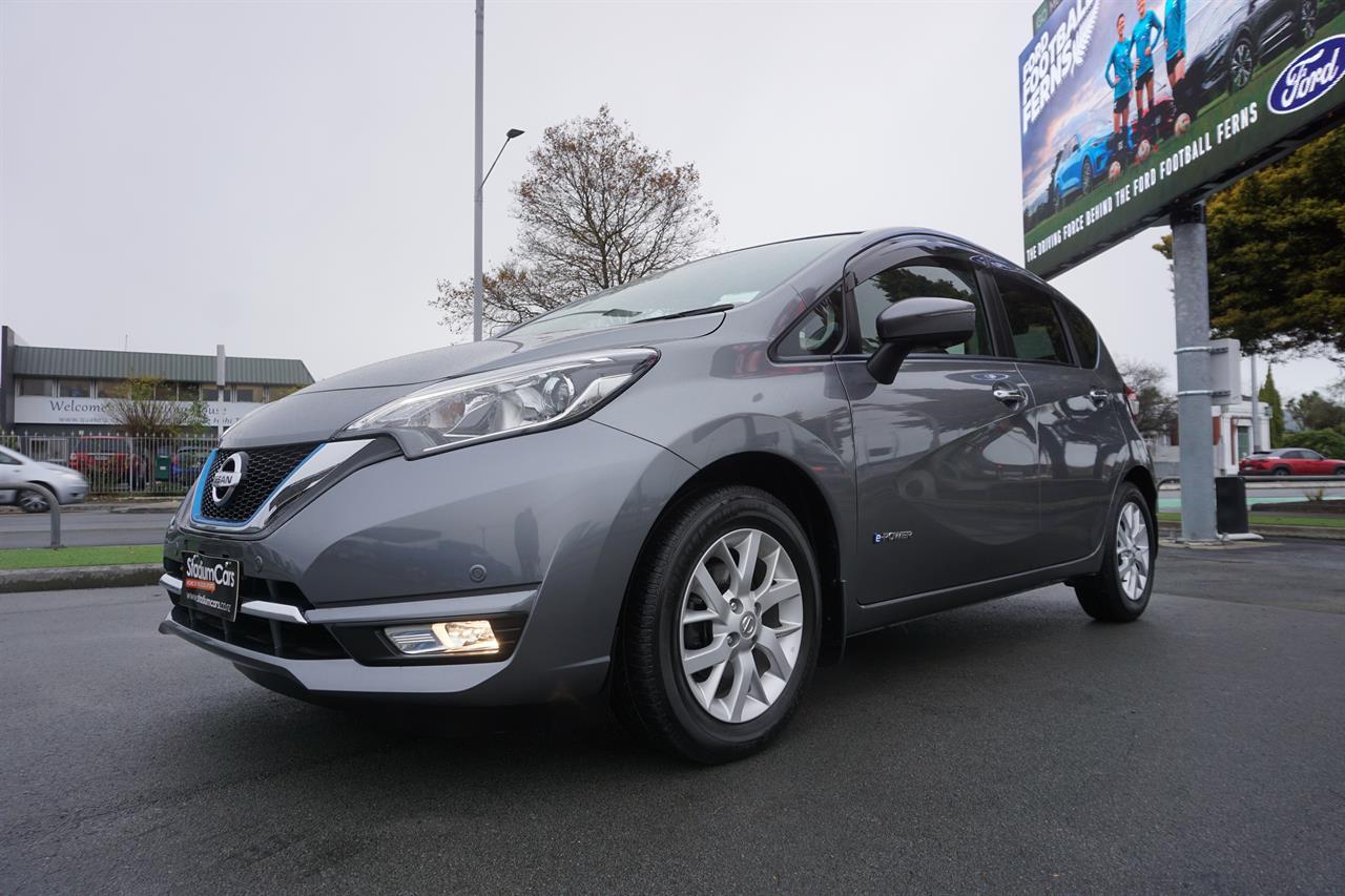 2017 Nissan Note e-Power Medalist on handshake