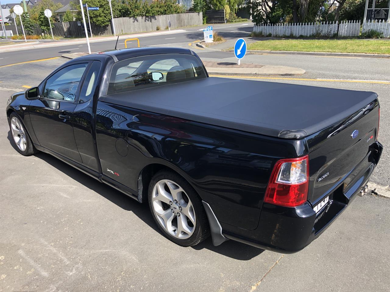 2008 Ford Falcon FG XR8 Ute on handshake