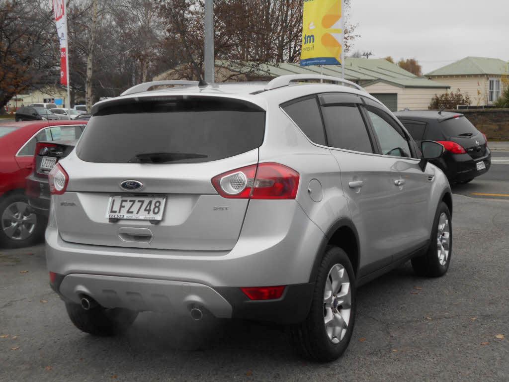 2011 Ford Kuga 4WD Trend 2.5T on handshake