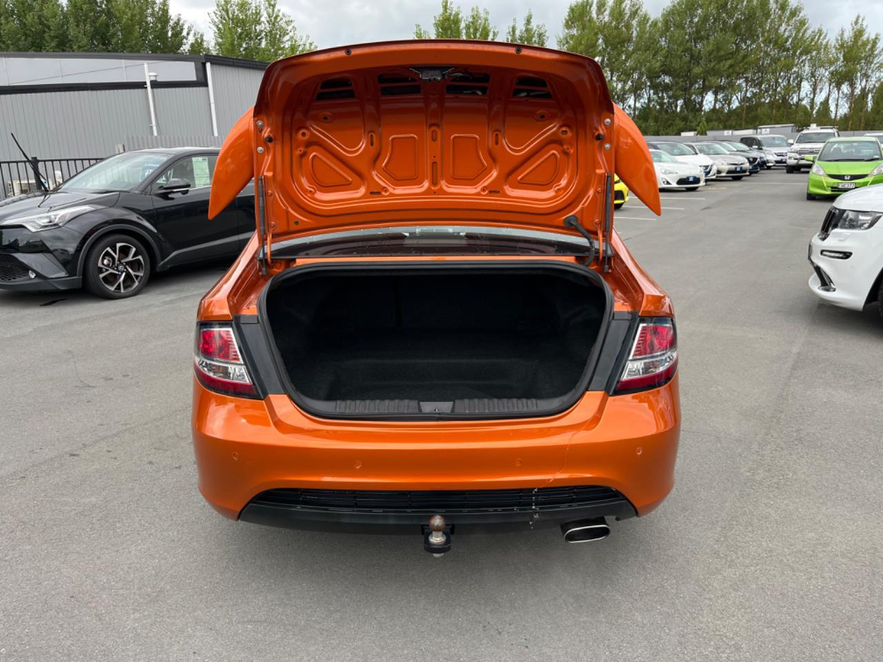 2012 Ford Falcon FG2 XR6 Sedan A on handshake