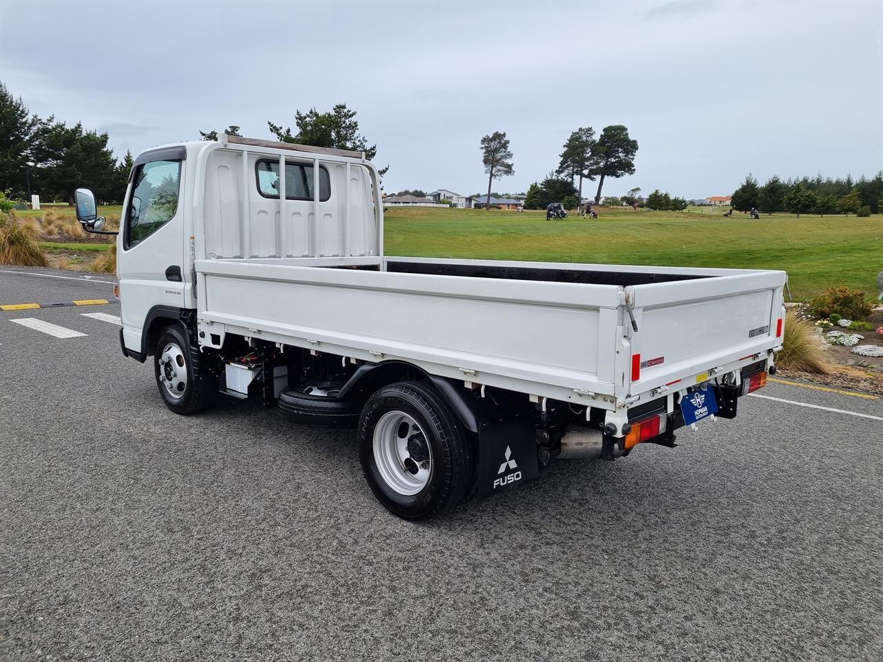 2016 Mitsubishi Canter 2 Tonne Flat Bed on handshake